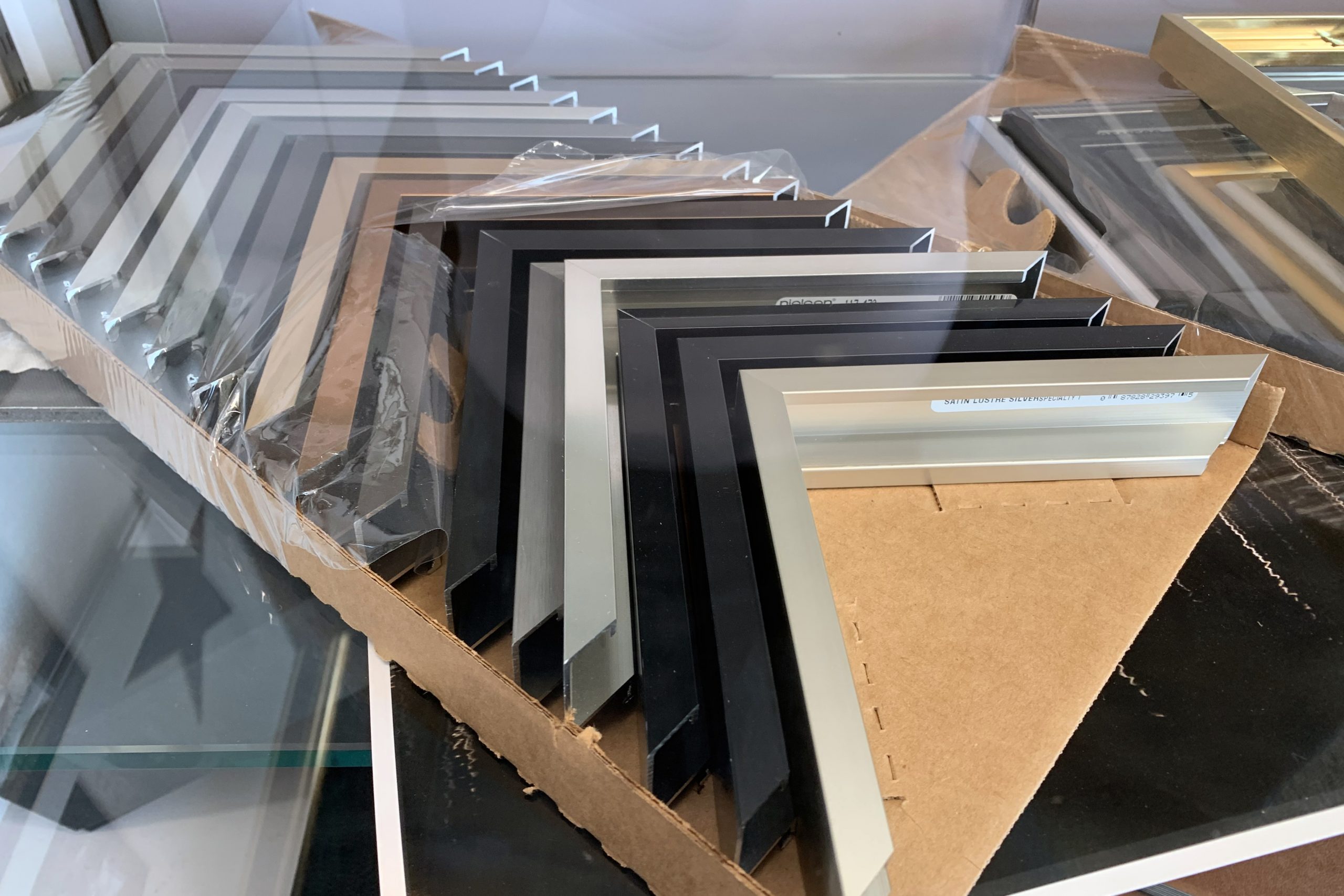 Aluminum Frame | Max Photo and Decor